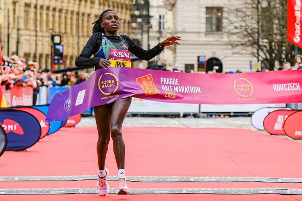 Kenyans Roncer Kipkorir and Irine Jepchumba Kimais dominate in Prague ...
