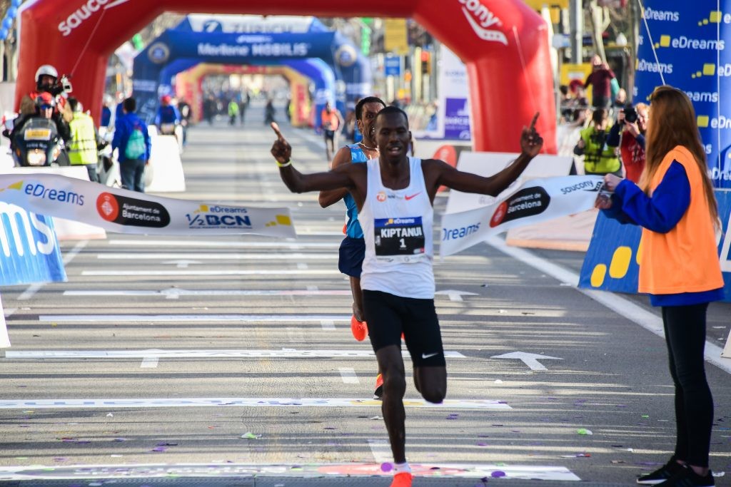 Kenyan Eric Kiptanui faces a stern test as he makes his full marathon ...