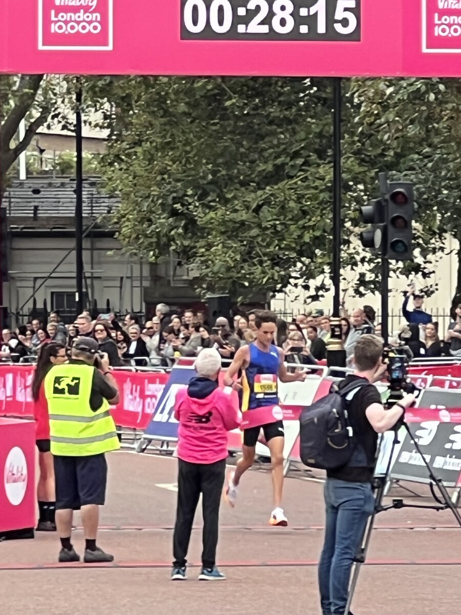 Long queues at Vitality London 10k race after runners do not receive ...