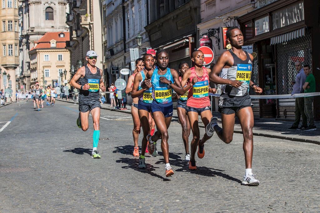 Kenya’s Alexander Mutiso and Workenesh Edesa of Ethiopia won the 2023 ...