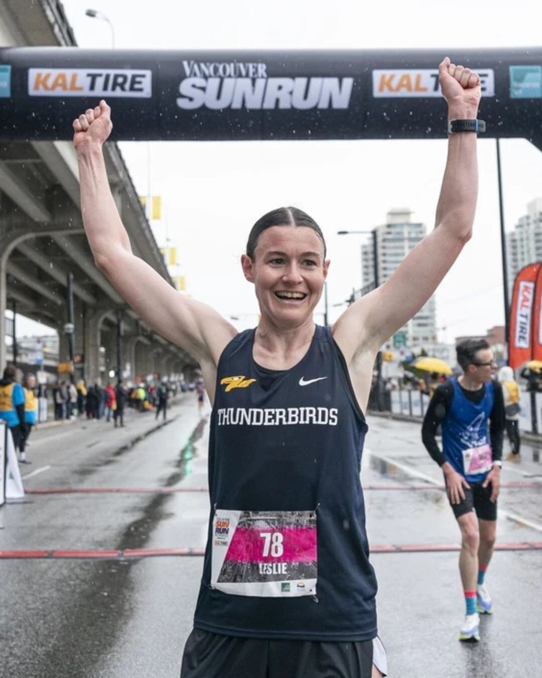 Leslie Sexton flies to second straight Vancouver Sun Run crown ...