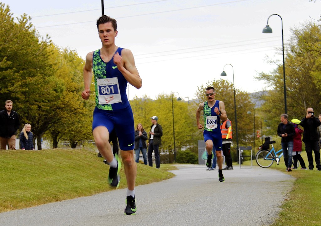 Jakob Ingebrigtsen breaks Norwegian 5km record in Stavanger at one of ...